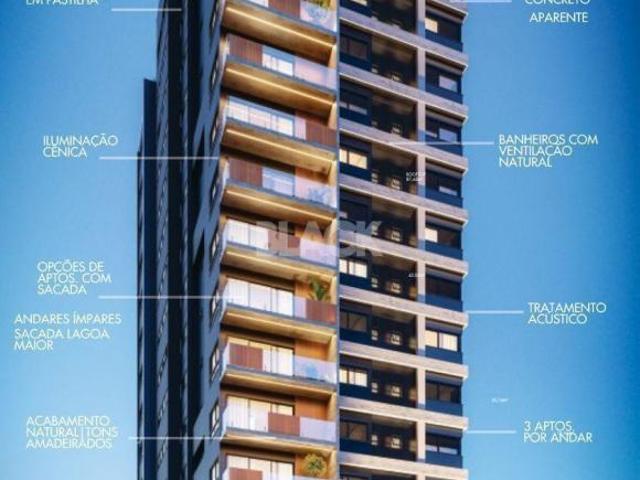 Apartamento 2 dormitórios com sacada no Centro em Torres RS