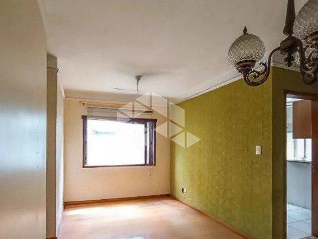 Apartamento 2 dormitórios com sacada para venda no bairro Santana em Porto Alegre