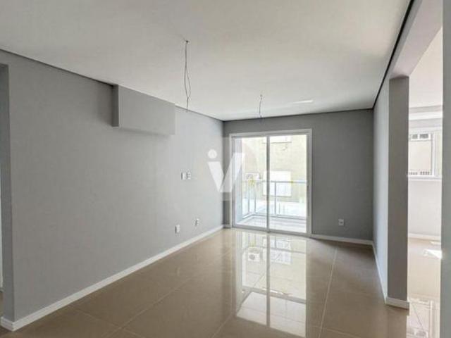 Apartamento 2 dormitórios com suíte a 400 metros da UFSM