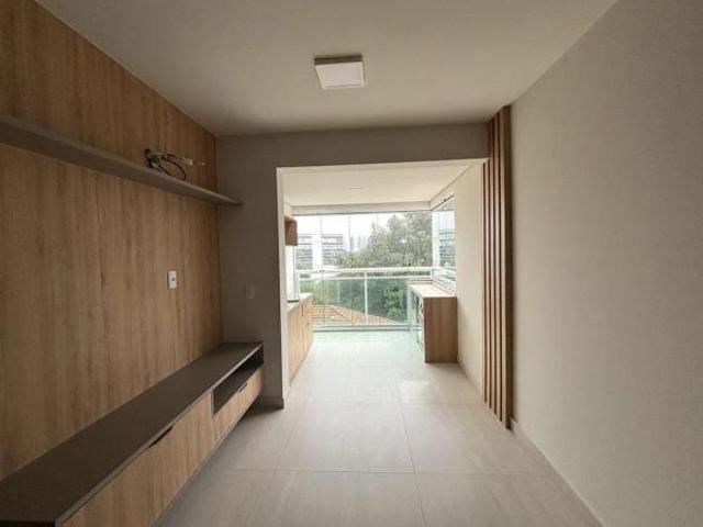 Apartamento 2 dormitórios com suíte e varanda integrada na Barra Funda