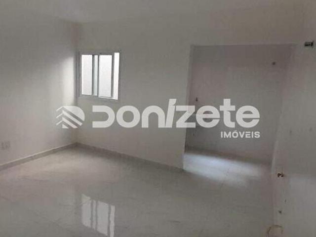 Apartamento 2 Dormitórios com Suíte no Campestre, Santo André – 1 vaga