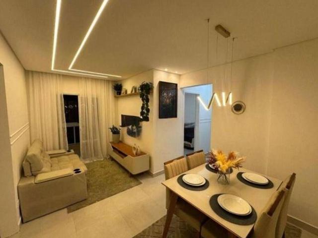 Apartamento 2 dormitórios com suíte no Canto do forte