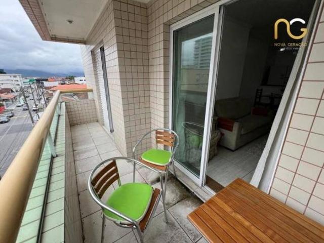 Apartamento 2 dormitórios com suíte, prédio com piscina R$ R$ 425.000,00