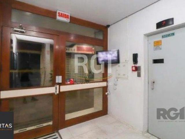 Apartamento 2 dormitórios, de frente, com vista, ensolarado, bairro centro