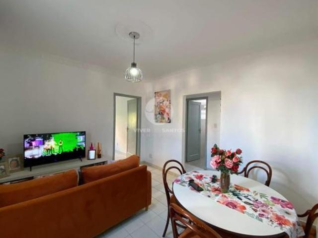 Apartamento 2 Dormitórios, de Frente e Excelente Localização no Marapé Santos SP