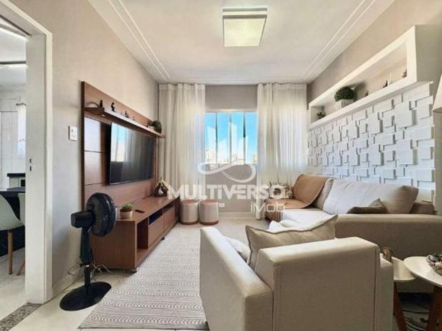 Apartamento 2 dormitórios + dependência incrível reformado no Campo Grande