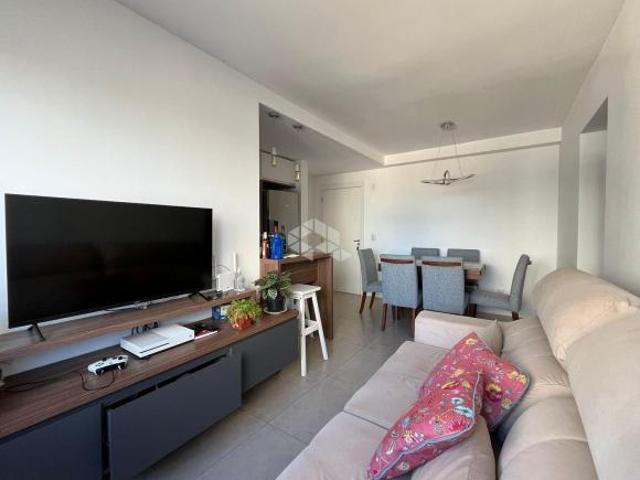Apartamento 2 Dormitorios e 1 vaga de garagem ni bairro Humaita, em Porto Alegre