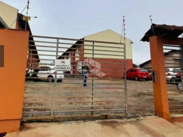 Apartamento 2 dormitórios em condomínio fechado no bairro Olaria