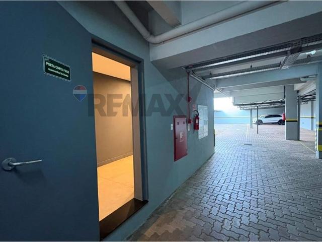 Apartamento 2 Dormitórios, entre Avenida Brasil e Rua Morom no Boqueirão