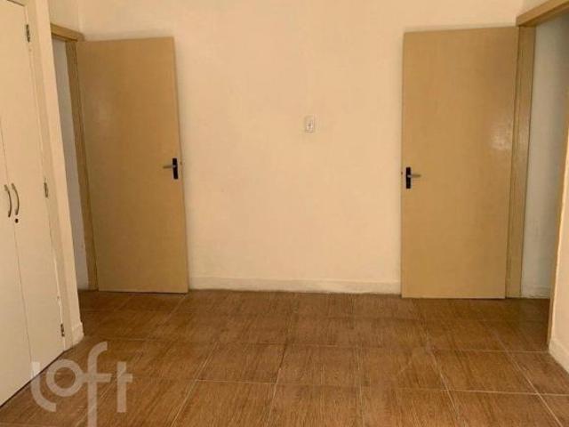 Apartamento 2 dormitórios localizado no Centro Histórico
