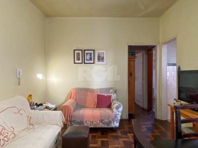 Apartamento 2 dormitórios, localizado próximo à Usina do Gasômetro