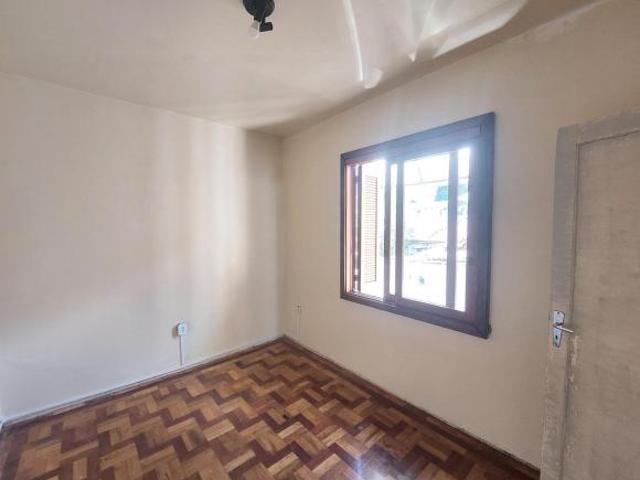 Apartamento 2 dormitórios para locação no bairro Medianeira, Porto Alegre, RS