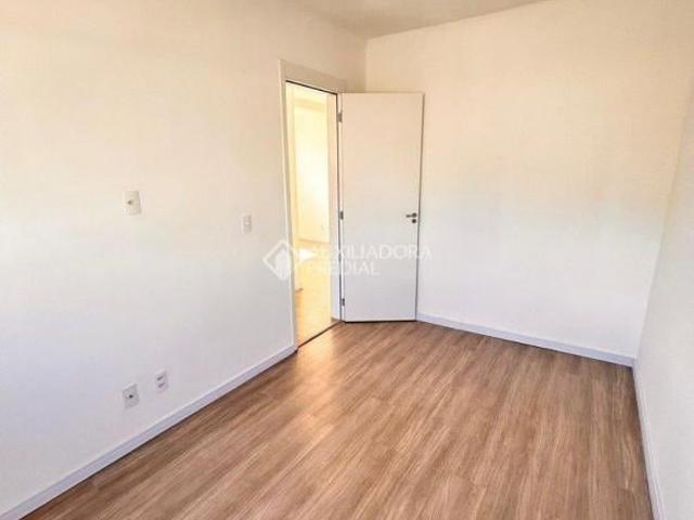 Apartamento 2 Dormitórios, Pronto para Morar e Lazer Completo na Avenida Santos Ferreira!