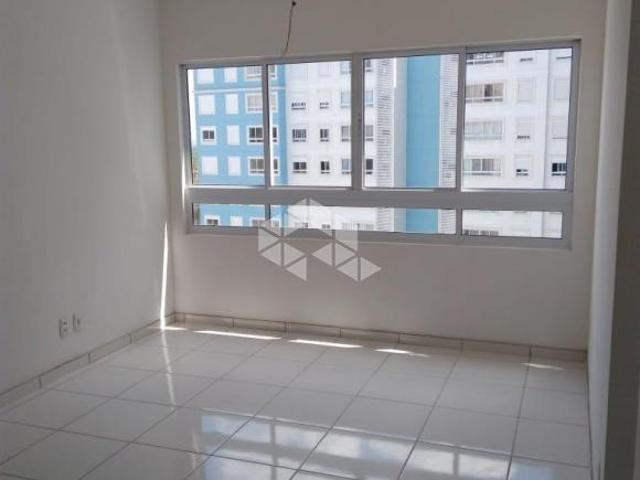 Apartamento 2 dormitórios próximo FAPA