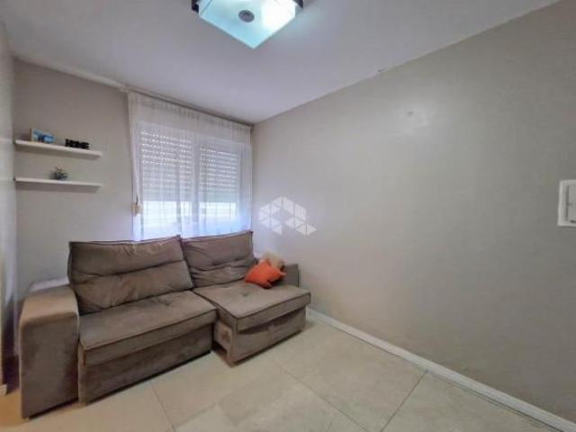 Apartamento 2 dormitórios, reformado, infraestrutura de condomínio, 1 vaga de ga