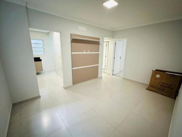 Apartamento 2 Dormitórios Reformado Praia Santos