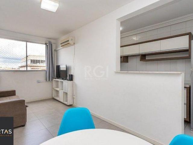 Apartamento 2 dormitórios suíte no bairro Jardim Itu, em Porto Alegre