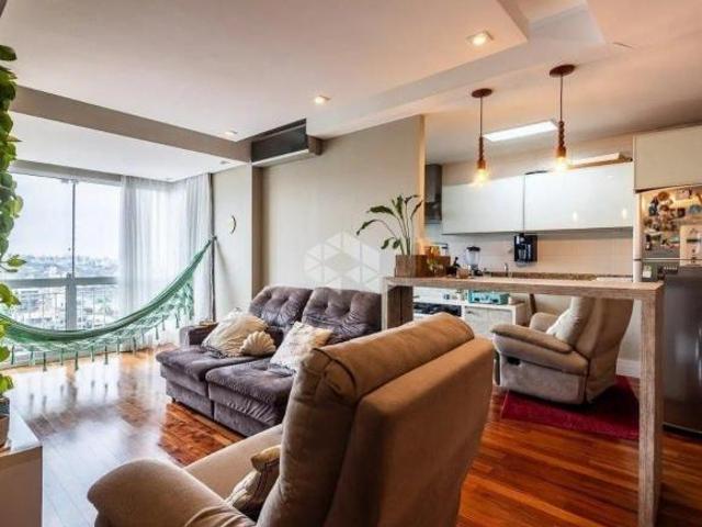 Apartamento 2 dormitorios suite andar alto com vista, 2 vagas de garagem