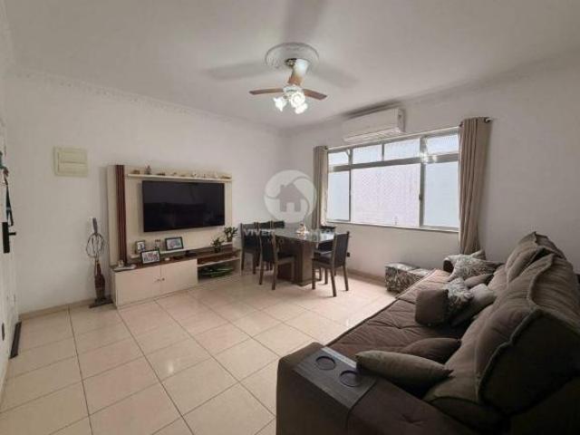 Apartamento 2 Dormitórios, Suíte e Armários Planejados na Aparecida Santos SP