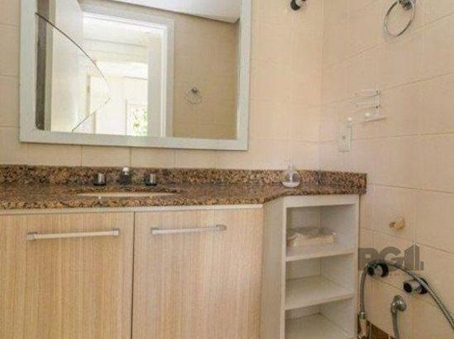 Apartamento 2 Dormitórios,Suíte,Elevador e Garagem no Bairro Santana