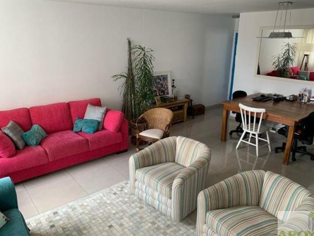 Apartamento 2 dormitórios, suíte, 1 vaga Moema Pássaros