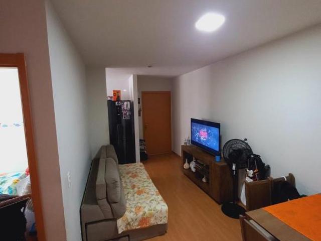 Apartamento 2 Dormitórios, sacada com churrasquieira, 1 vaga Portaria 24h