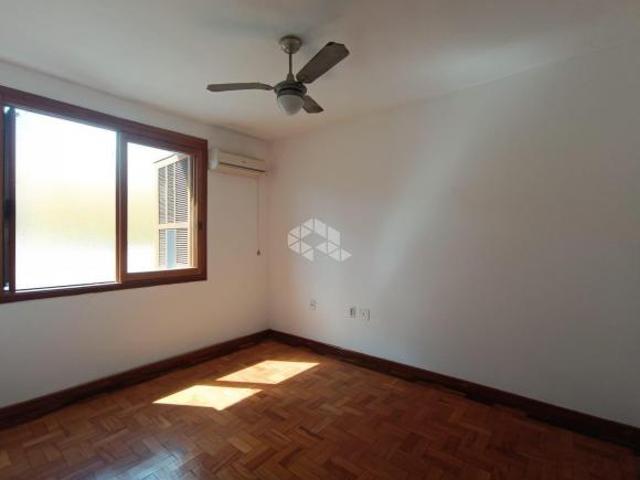 APARTAMENTO 2 DORMITÓRIOS SEM VAGA PETRÓPOLIS