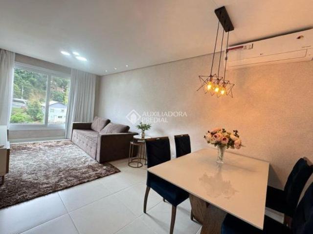Apartamento 2 dormitórios sendo uma suíte