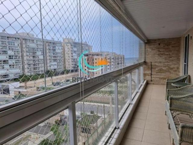 Apartamento 2 dormitórios, sendo 1 suíte, 1 quadra da praia da Enseada Bertioga, vista mar, área de