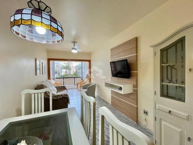 Apartamento 2 dormitórios, sendo 1 suíte, box, 74m², frente a praça Flávio Boianowski