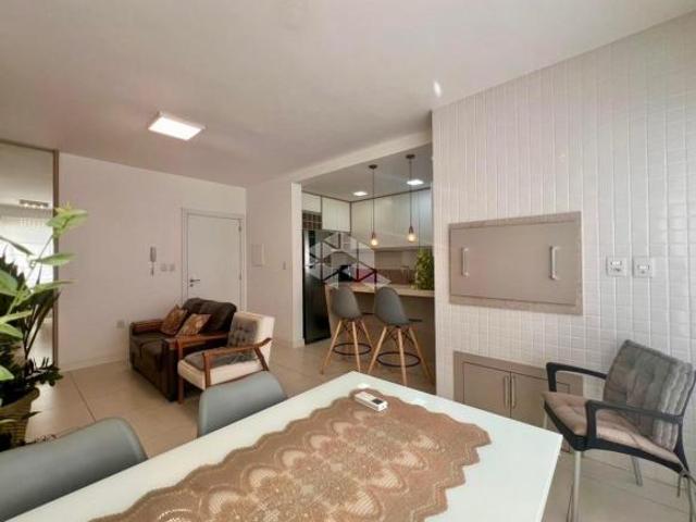 Apartamento 2 dormitórios, sendo 1 suíte, banho social, mobiliado e decorado, bo