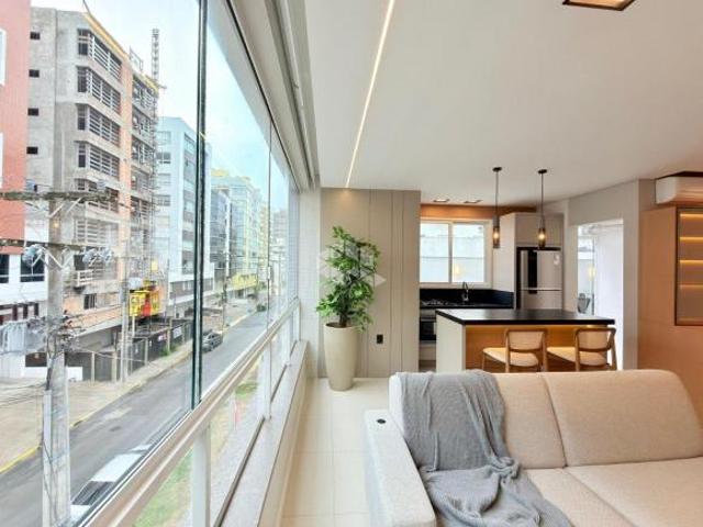 Apartamento 2 dormitórios sendo 1 suíte mobiliado com box/vaga de garagem em Capão da Canoa