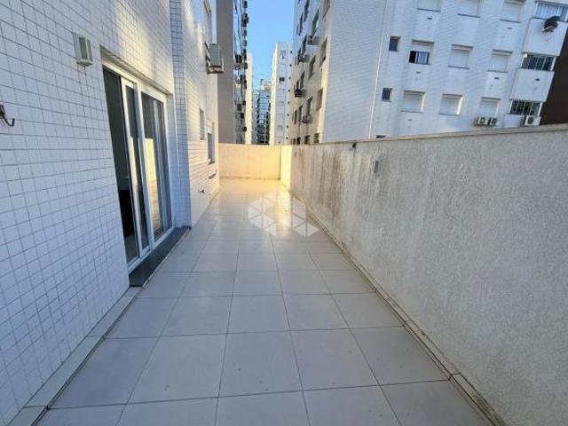 Apartamento 2 dormitórios, sendo 1 suíte, mobiliado, com box/vaga de garagem na Zona Nova em Capão d