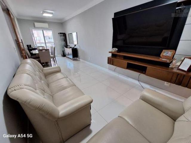 Apartamento 2 dormitórios sendo 1 suíte no coração da Vila Guilhermina