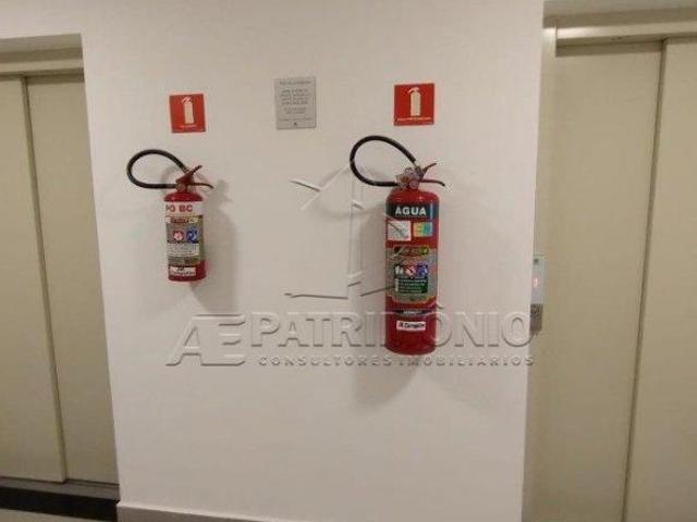 APARTAMENTO 2 DORMITORIOS, SENDO 1 UMA SUITE COM CLOSET JK CAMPOLIM