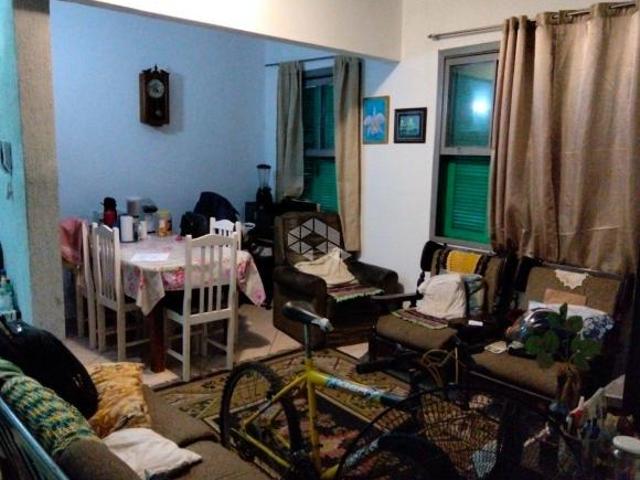 Apartamento 2 dormitórios, térreo com pátio privativo e vaga no Bairro Jardim Ca