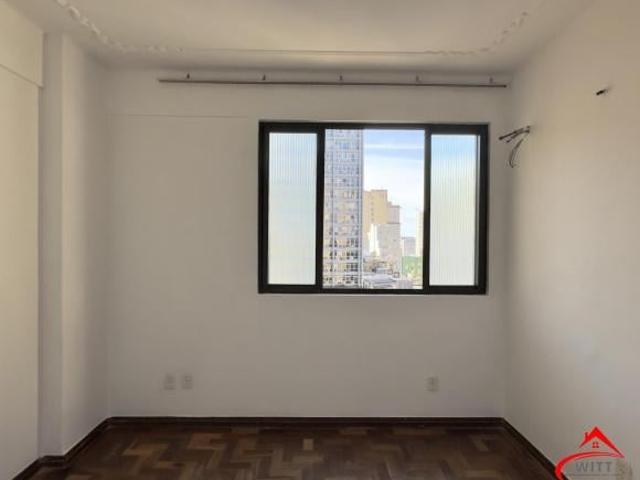 APARTAMENTO 2 DORMITÓRIOS TOTALMENTE REFORMADO NO CENTRO HISTÓRICO