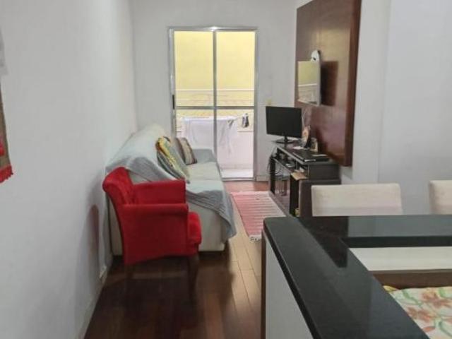 Apartamento 2 dormitórios uma vaga de garagem Santo Eduardo