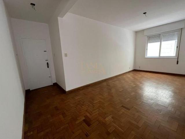 Apartamento 2 Dormitórios, Vaga Coberta, Próximo às Universidades