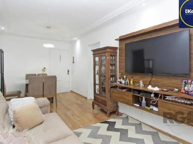 Apartamento 2 dormitórios, vaga de garagem, no bairro Camaquã, Porto Alegre/RS