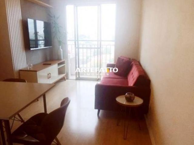 Apartamento 2 dormitórios varanda e vaga de garagem
