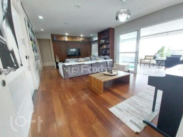 Apartamento, 2 dormitórios, 140 m², em Bosque da Saúde