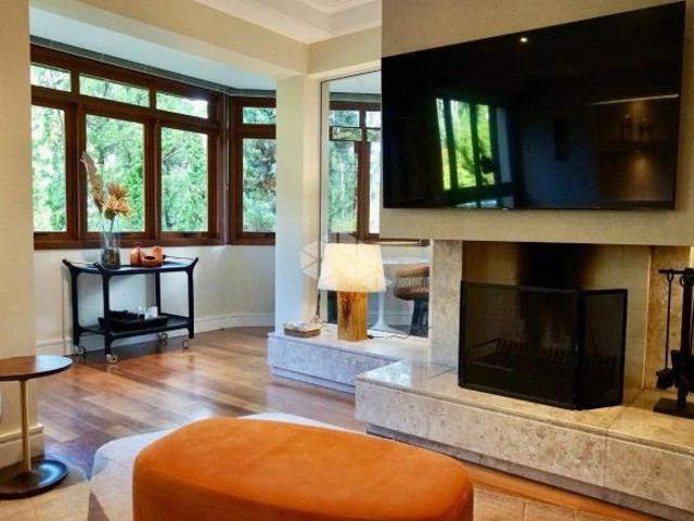 Apartamento 2 dormitórios, 160m², 1 vaga, no Bairro Bavária em Gramado