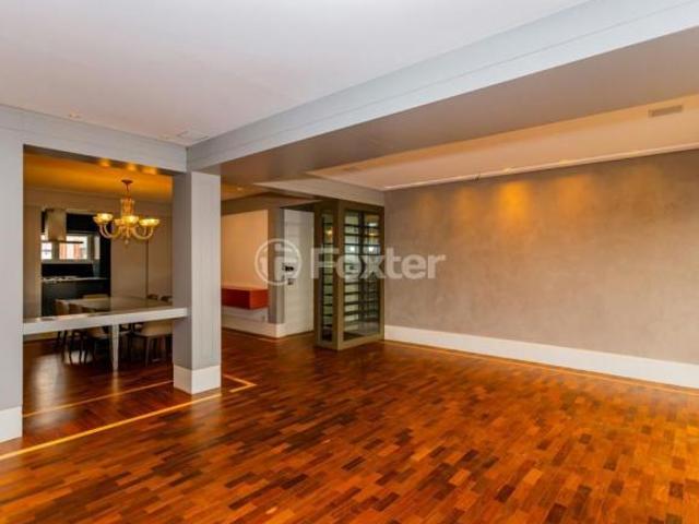 Apartamento, 2 dormitórios, 161 m², em Itaim Bibi