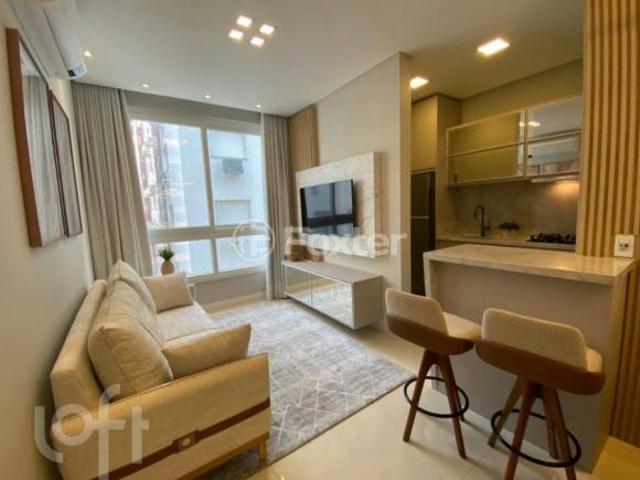Apartamento, 2 dormitórios, 100 m², em Navegantes