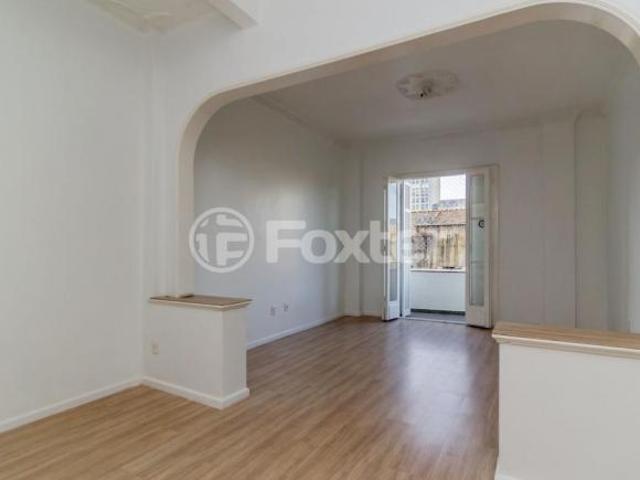 Apartamento, 2 dormitórios, 101.35 m², em Independência