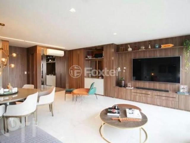 Apartamento, 2 dormitórios, 101 m², em Vila Olímpia