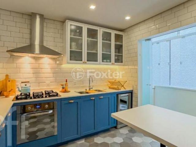 Apartamento, 2 dormitórios, 102 m², em Bom Fim