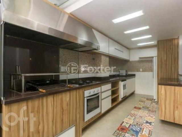 Apartamento, 2 dormitórios, 107.78 m², em Centro Histórico