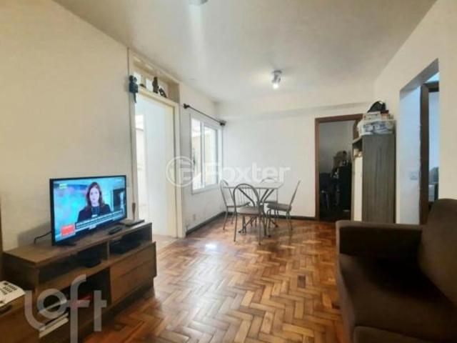 Apartamento, 2 dormitórios, 107.87 m², em Cidade Baixa